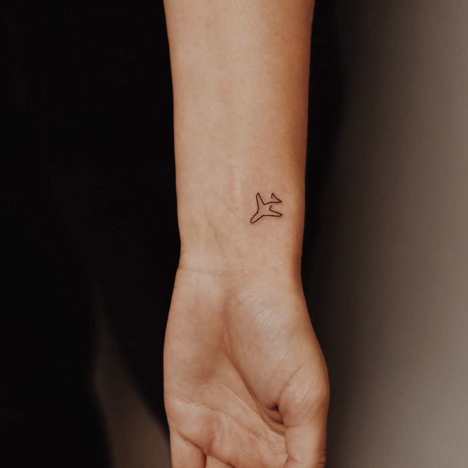 One Line Vliegtuig - Nieuwe Technologie | Tijdelijke Tatoeage | Inkster